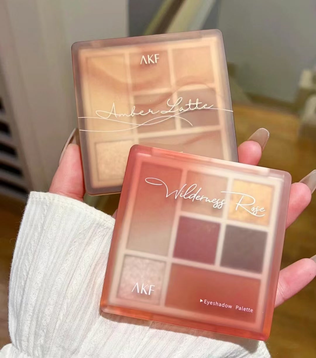 AKF Seven-Color Comprehensive Eyeshadow Palette 9g AKF七色综合眼影盘 | CuteHart