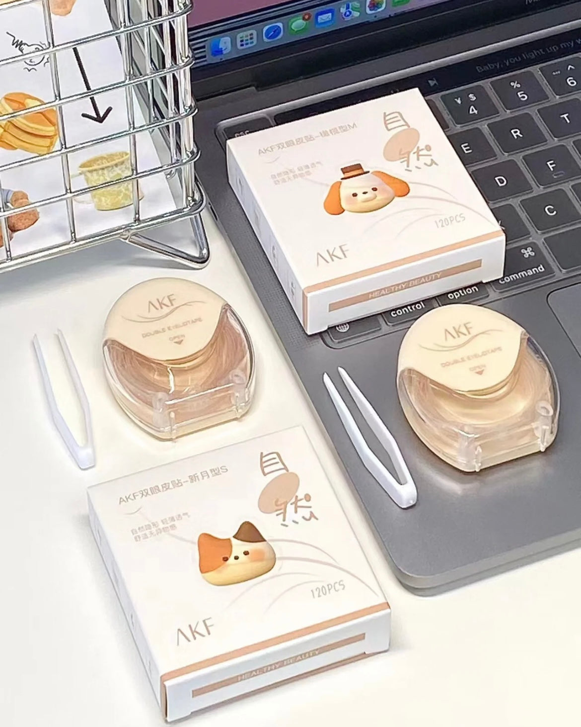 AKF Natural Invisible Double Eyelid Tape Stickers AKF天然隐形双眼皮胶带贴纸 | CuteHart