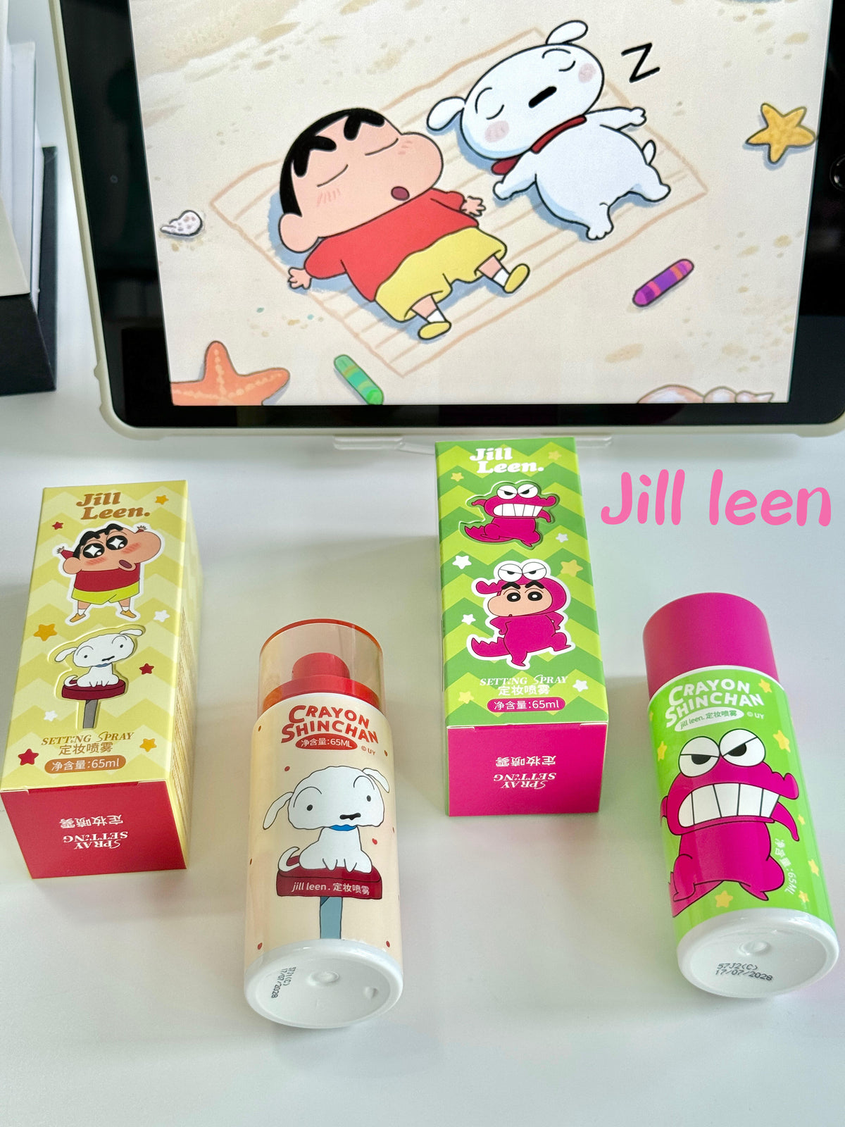 JILL LEEN × Crayon Shinchan Setting Spray 65ml 玖丽×蜡笔小新联名款定妆喷雾 | CuteHart
