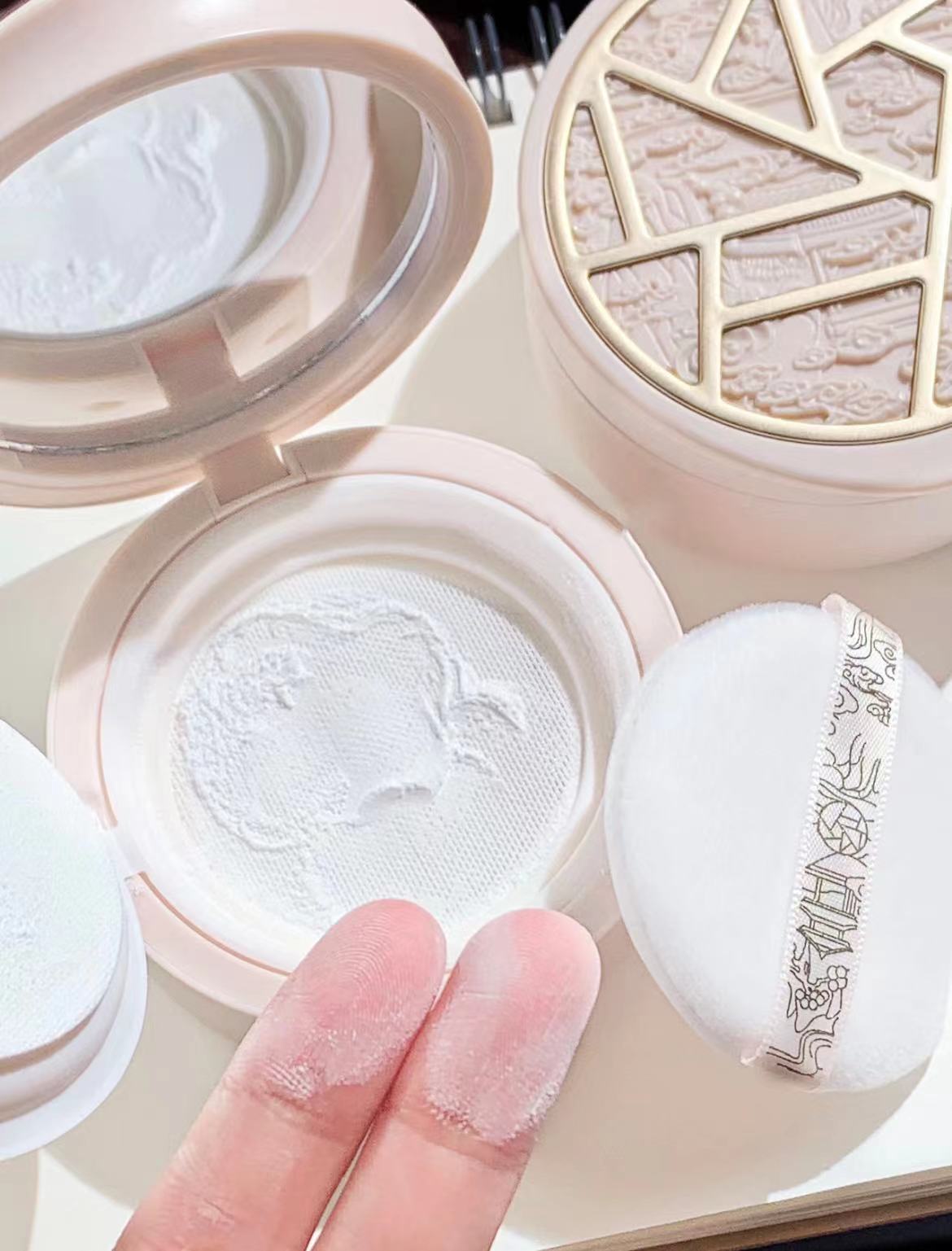 Tiktok/Douyin Hot MEIKING Wilderness Rose Setting Powder 7g 【Tiktok抖音爆 ...