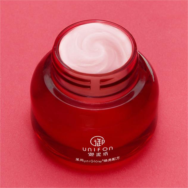 UNIFON Brightening Red Pomegranate Eye Cream 15g 御泥坊晶亮红石榴眼霜 | CuteHart